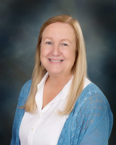 Disciple of the Week – Mrs. Beth Grapperhaus | Mater Dei Catholic High ...