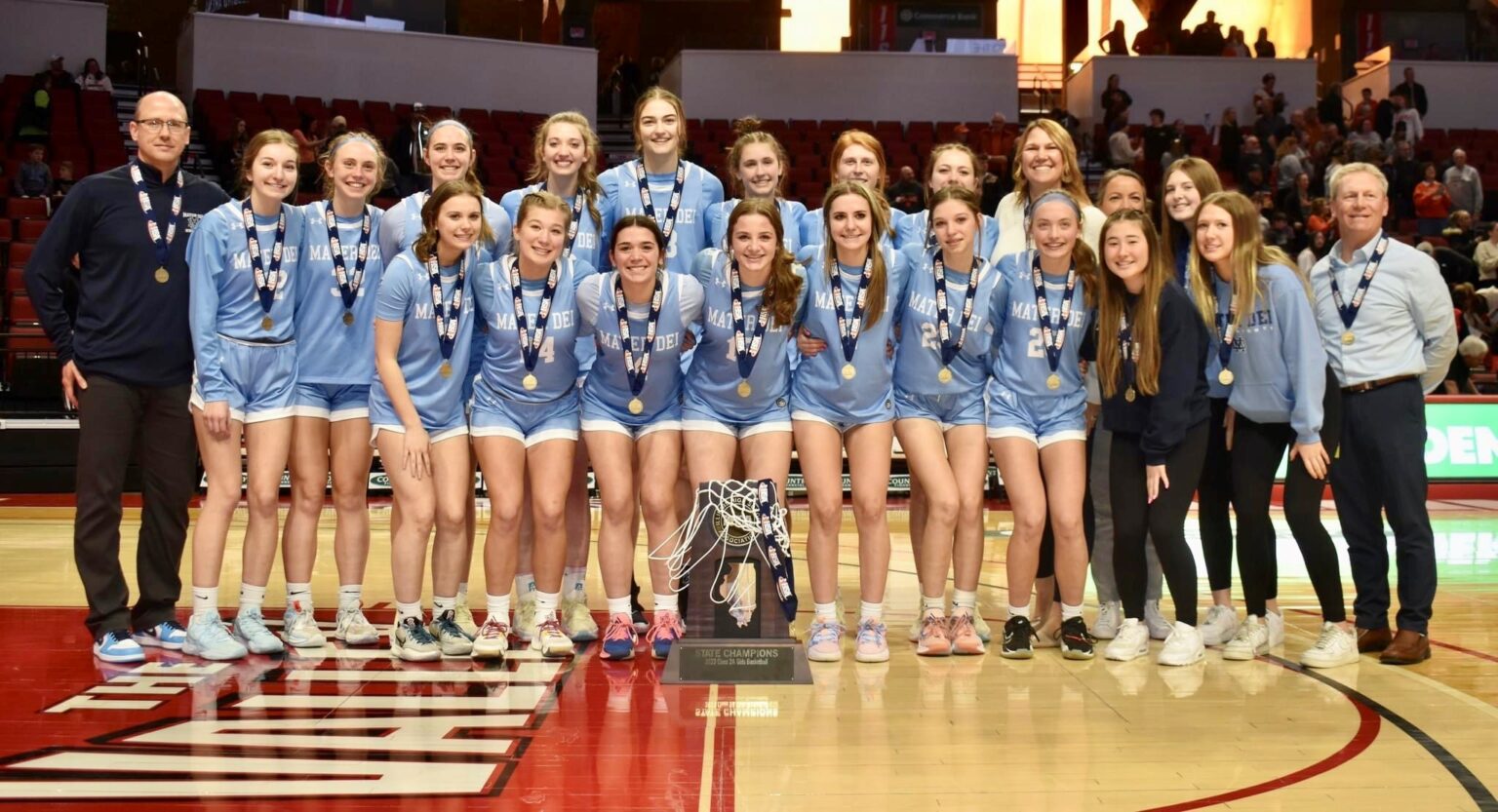 Lady Knights Win 2022-2023 IHSA Class 2A Girls Basketball Title | Mater ...